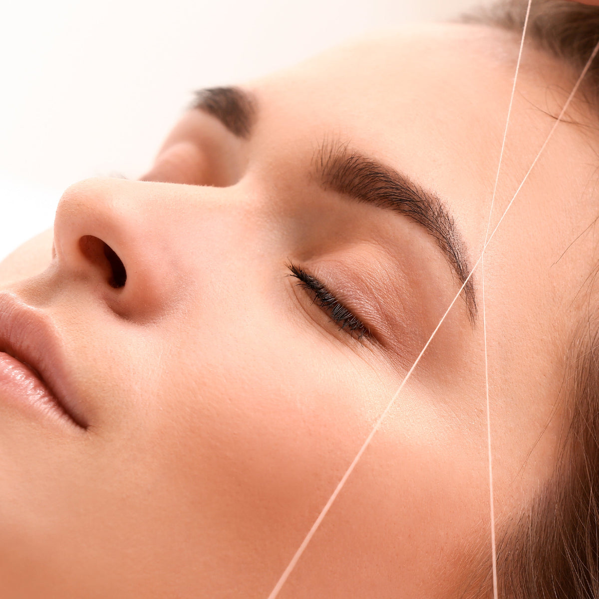 Diseño y Depilación De Ceja Con Hilo – divya